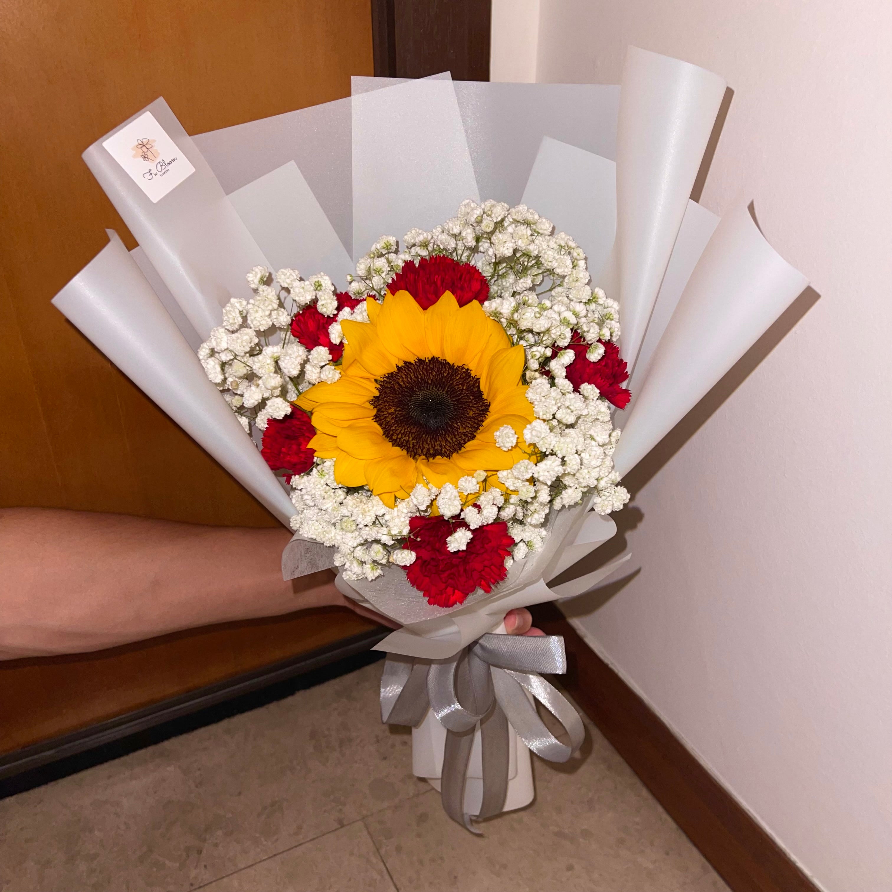 Sunflower & Carnation Bouquet – Fu Bloom Flowers