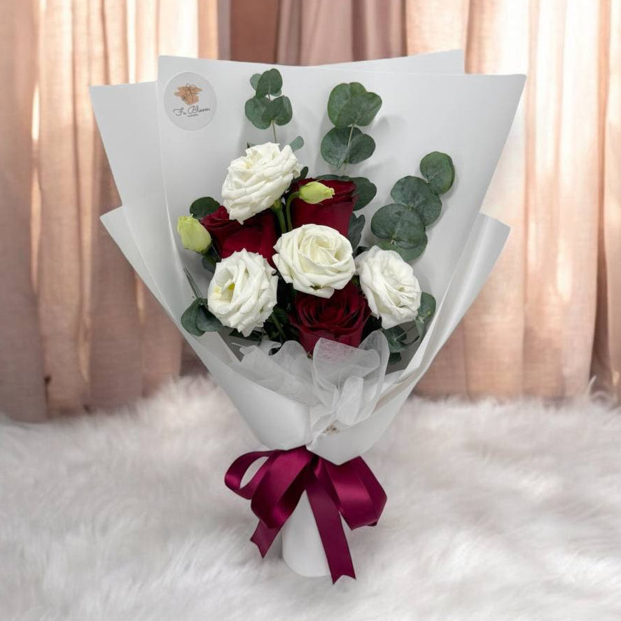 Fresh Roses Eustoma Bouquet – Fu Bloom Flowers