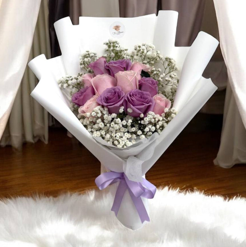 12 Fresh Mix Roses with Baby Breath Bouquet – Fu Bloom Flowers