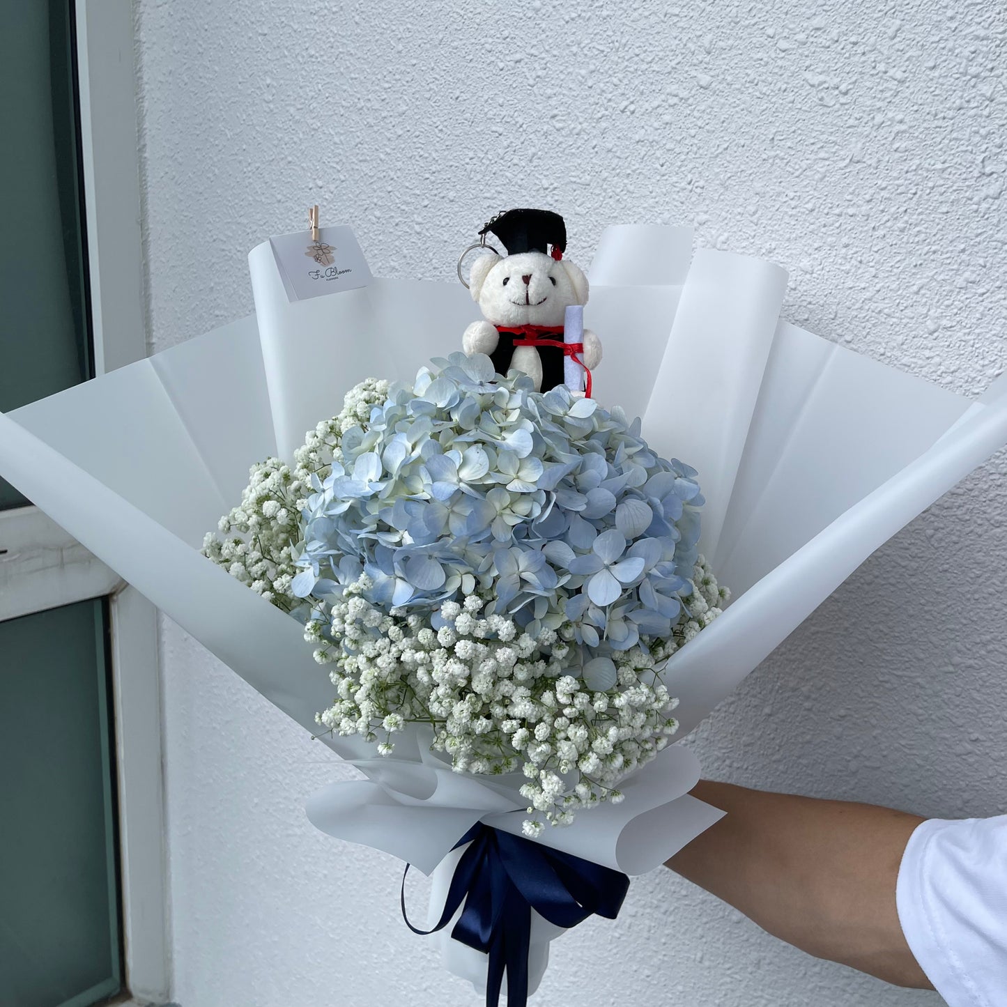 Graduation Hydrangea & Baby Breath Bouquet – Fu Bloom Flowers